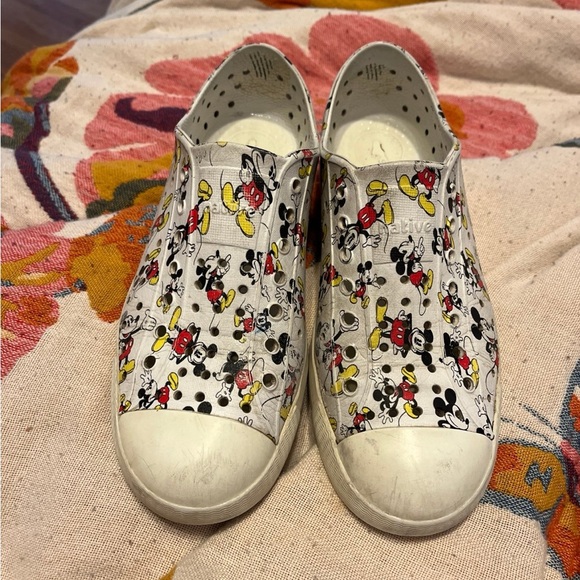 Native Shoes | Shoes | Native X Disney Mickey Mouse Shoes Disneyland ...